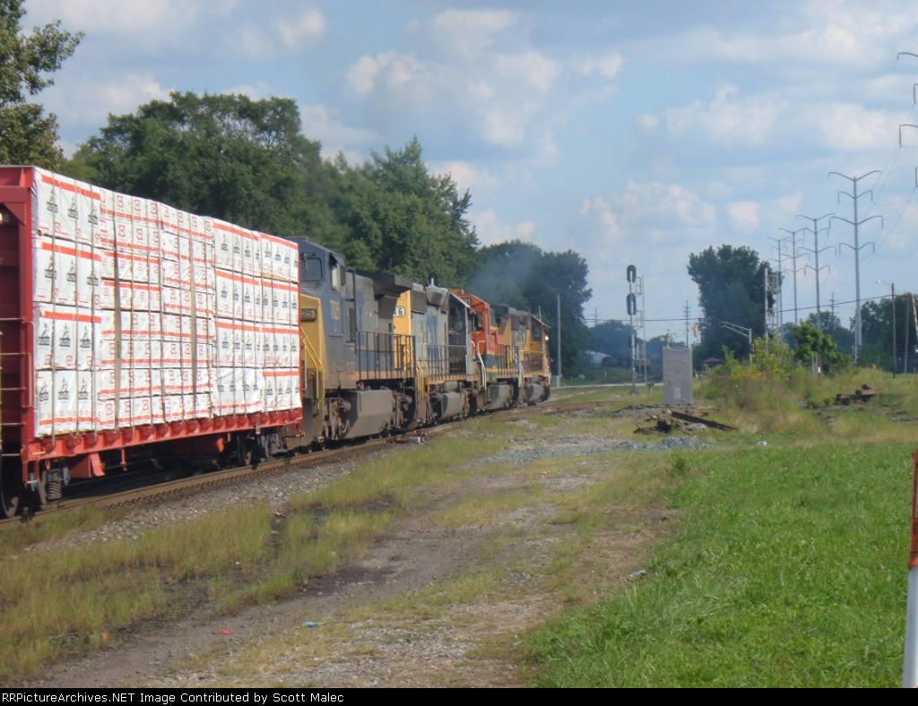 BNSF 6360, 8621, CSX 8146 & 7825